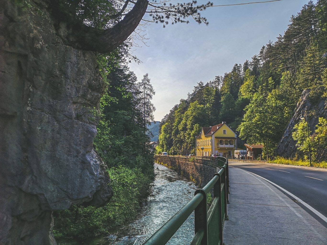 Gutenstein Guide to Hiking in Alps & Mariahilfberg | Connecting Vienna