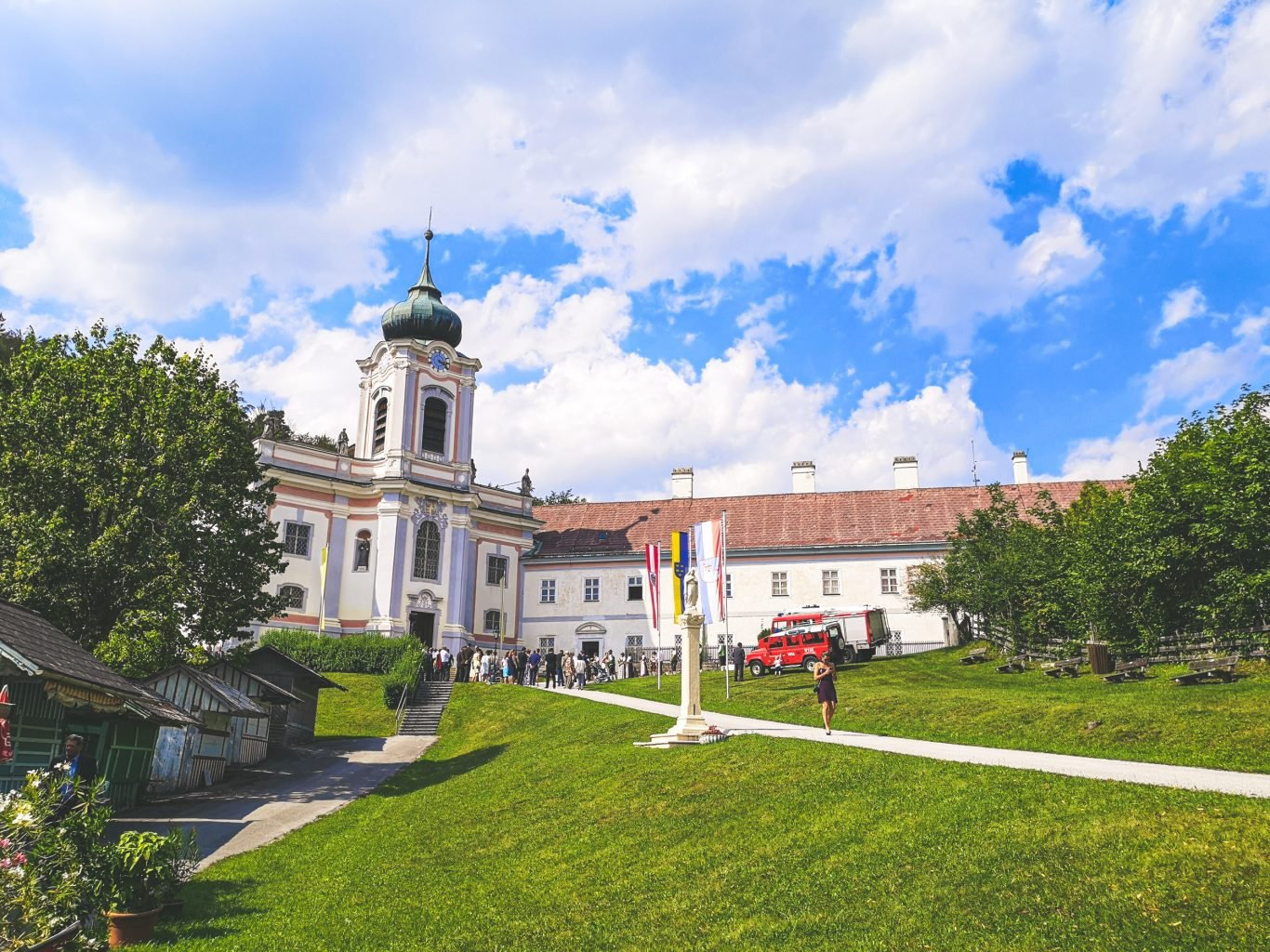 Gutenstein Guide to Hiking in Alps & Mariahilfberg | Connecting Vienna