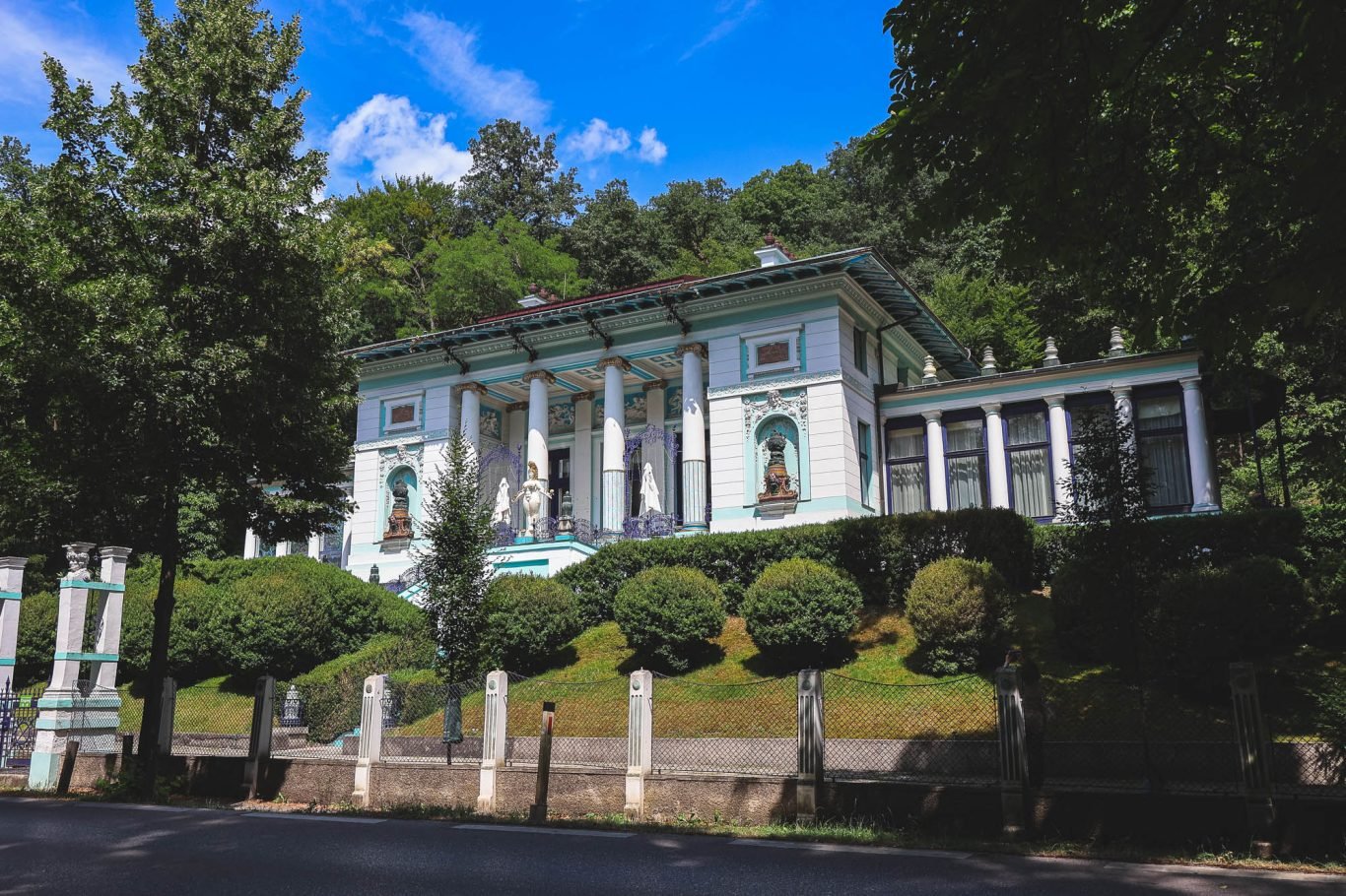 Local’s Guide to Penzing, the 14th District of Vienna - Connecting Vienna